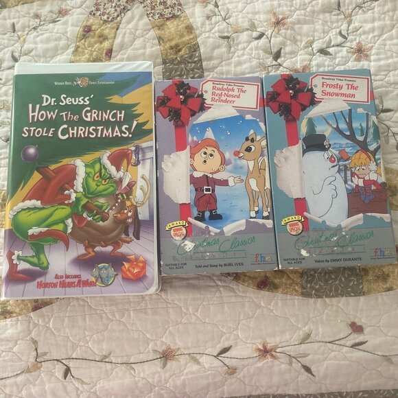 Media | Classic Christmas Movie Vhs Tape Lot Rudolph Frosty Grinch ...